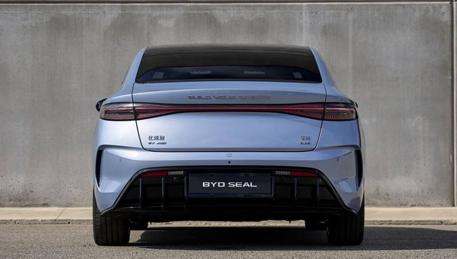 BYD Seal - Présentation - Une grande berline électrique dotée d'une autonomie WLTP de 570 km ...